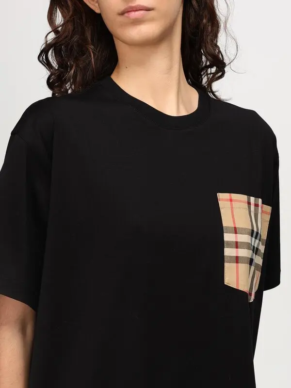 Burberry T-shirt Colour