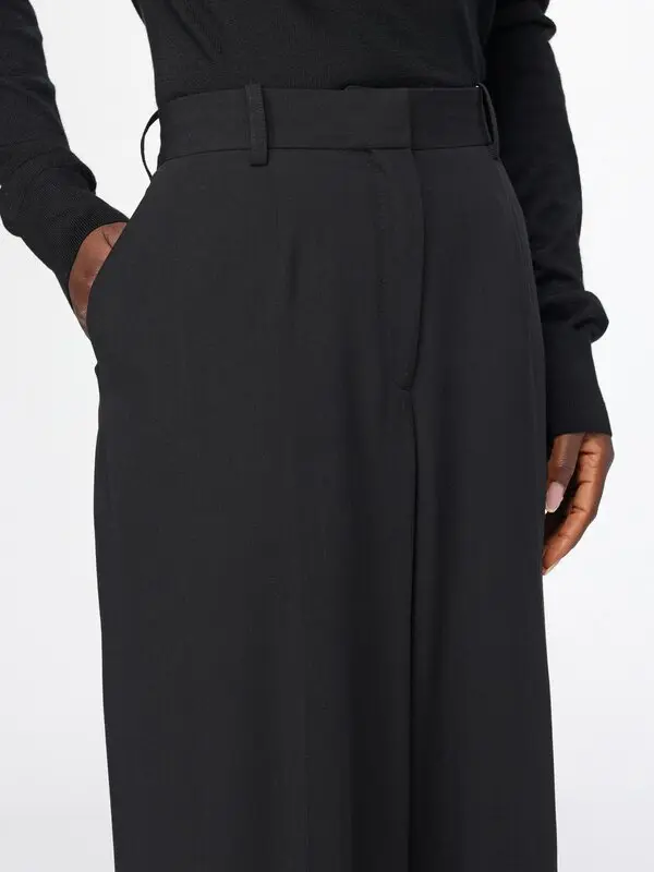 TOTEME Trousers Colour - Black