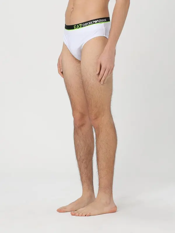 EA7 Briefs