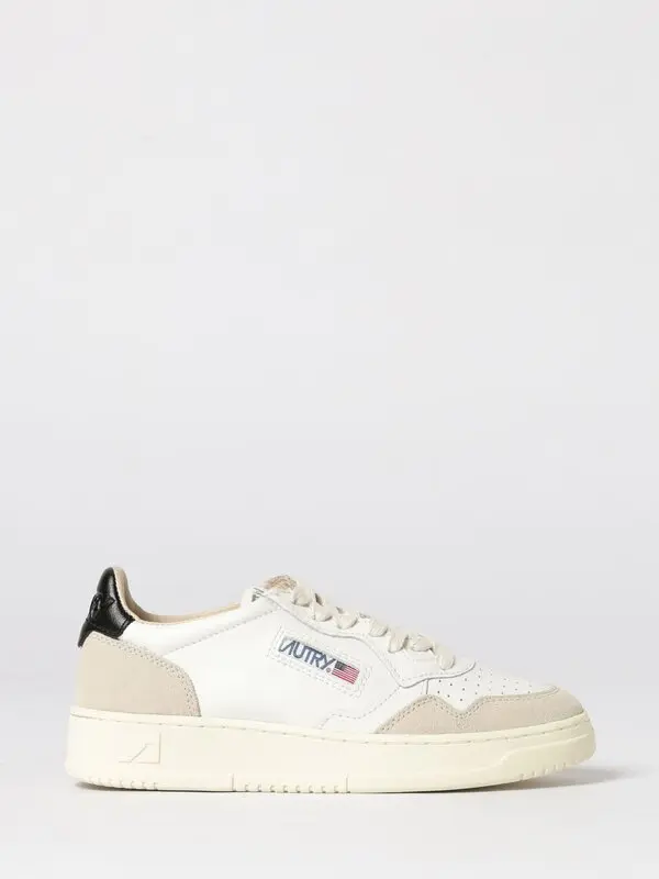 AUTRY Medalist Low Top Sneakers In Smooth Calfskin With Contrast Detailing - Beige