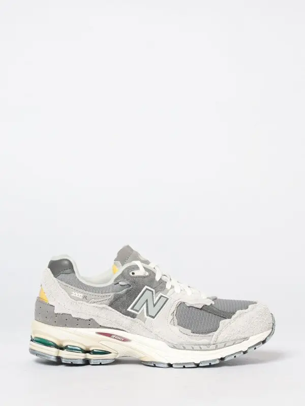 NEW BALANCE 2002r Protection Pack Sneakers
