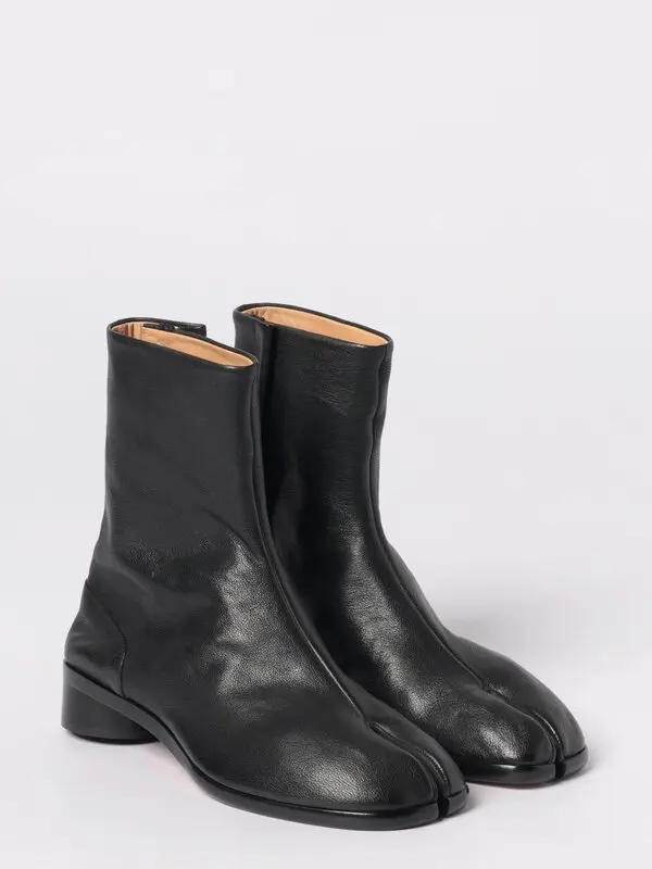 MAISON MARGIELA Boots Colour - Black