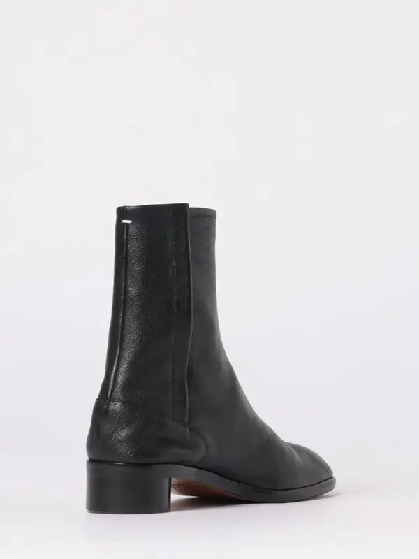 MAISON MARGIELA Boots Colour - Black