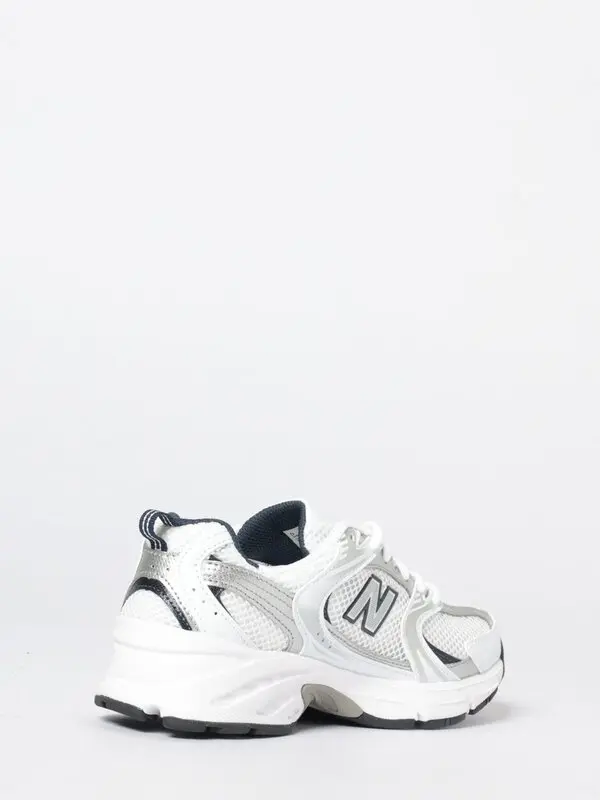 NEW BALANCE 530 Sneakers
