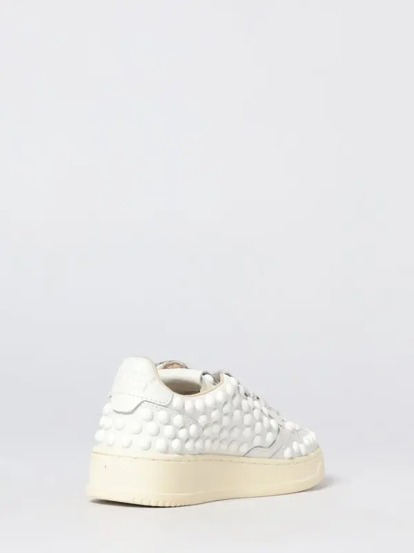 AUTRY Medalist Studded Leather Low Top Sneakers