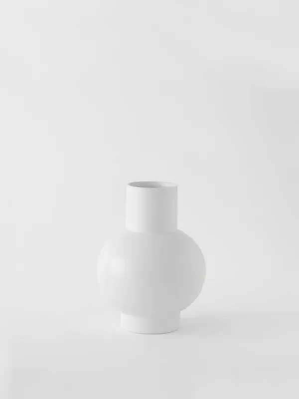 RAAWII Vases Lifestyle Colour - White