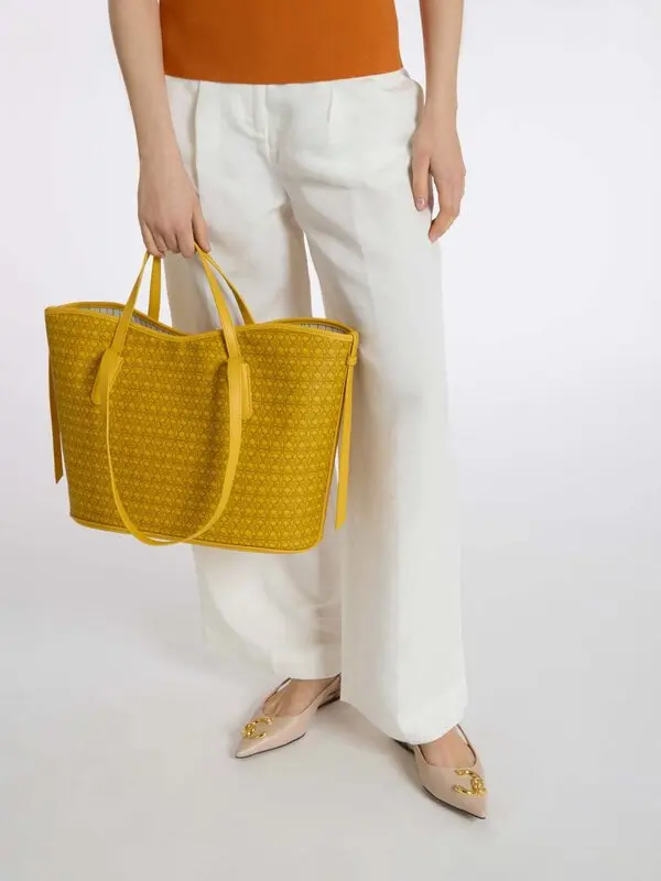 COCCINELLE Shoulder Bag Colour