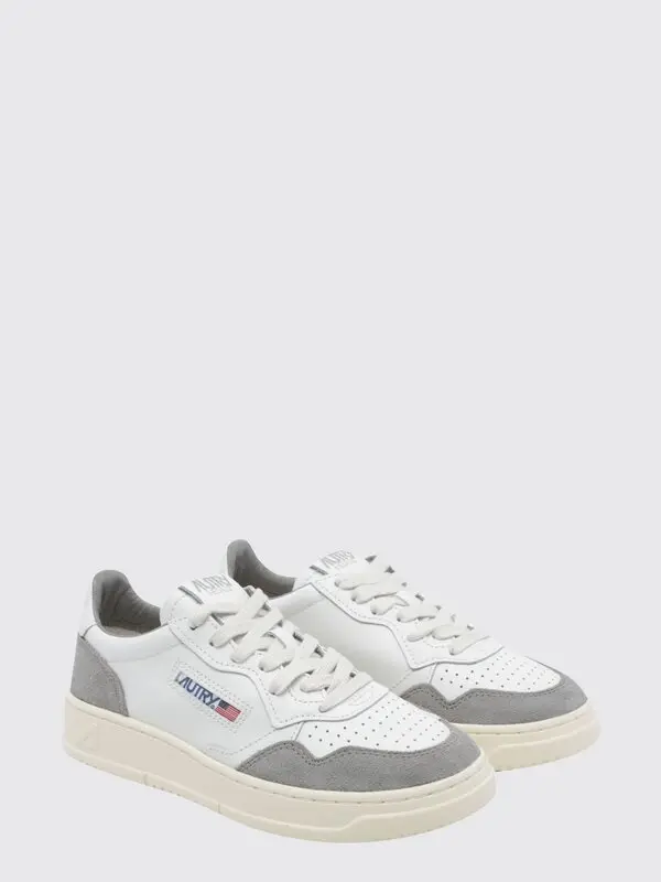 AUTRY Medalist Low Bi Leather Sneakers With Perforated Toe - Ivory