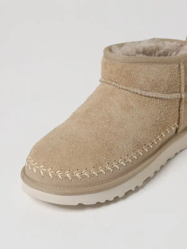 UGG Boots Colour