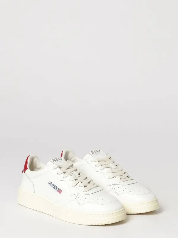 AUTRY Medalist Low Top Sneakers In Bi-leather And Suede - Ruby