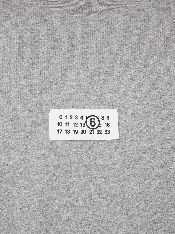 MAISON MARGIELA T-shirt Colour