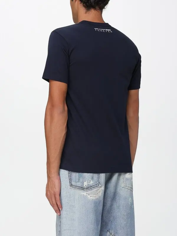 Comme Des Garçons T-shirt Colour