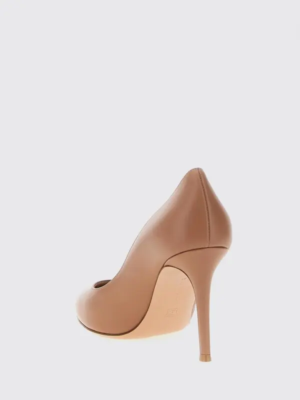 GIANVITO ROSSI Court Shoes Colour - Beige