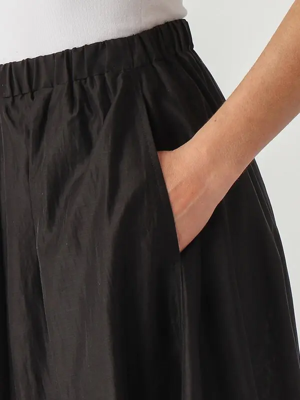 MEIMEIJ Cropped Trousers In Chiffon - Black