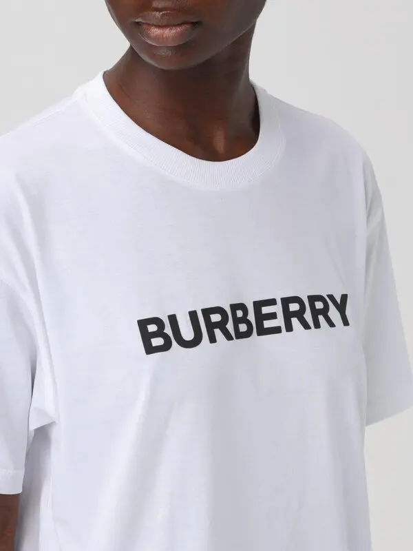 Burberry T-shirt Colour