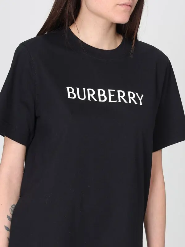 Burberry T-shirt Colour