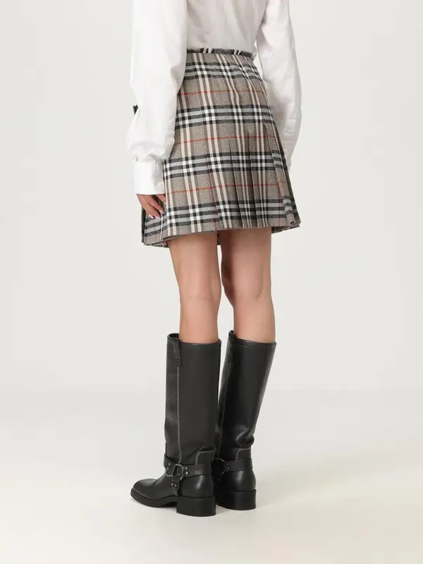 Burberry Skirt Colour