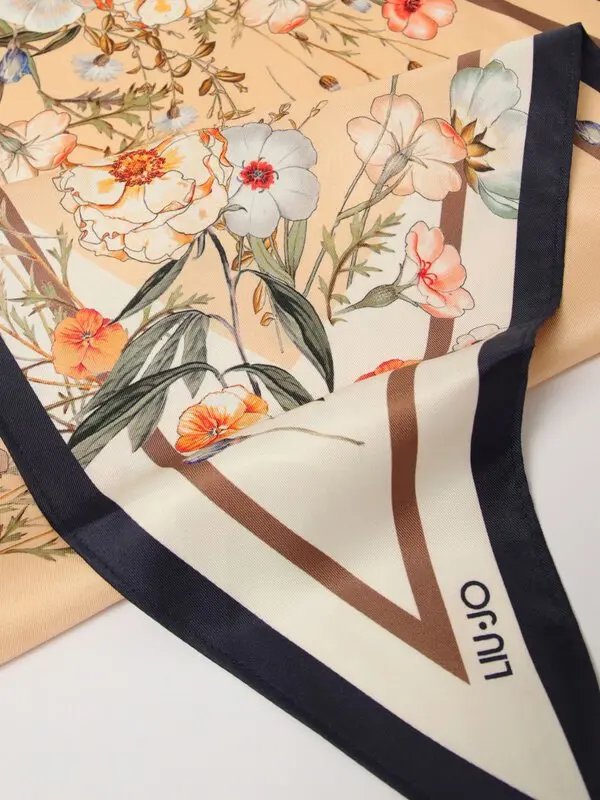 Liu Jo Baroque Print Fabric Foulard - Fa01