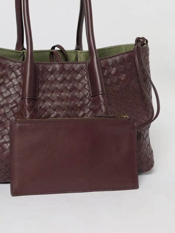 Bottega Veneta Shoulder Bag Colour - Wine