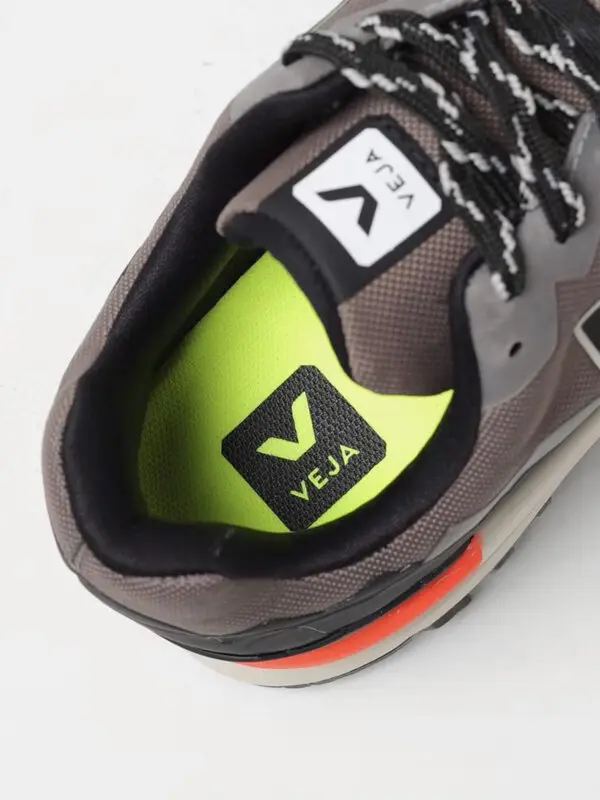 VEJA Trainers Colour