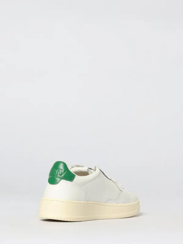 AUTRY Medalist Low Sneakers In Smooth Calfskin With A Bi Design - Green
