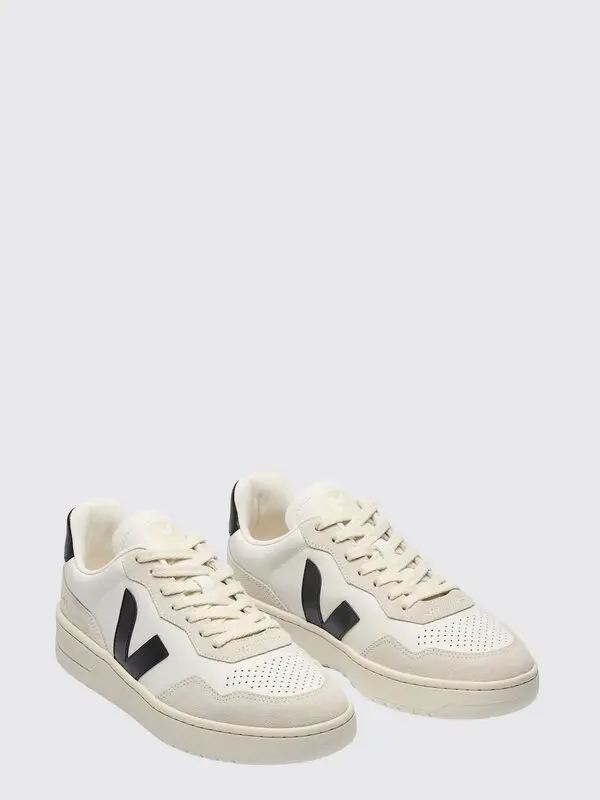 VEJA V-90 O.t. Leather Sneakers