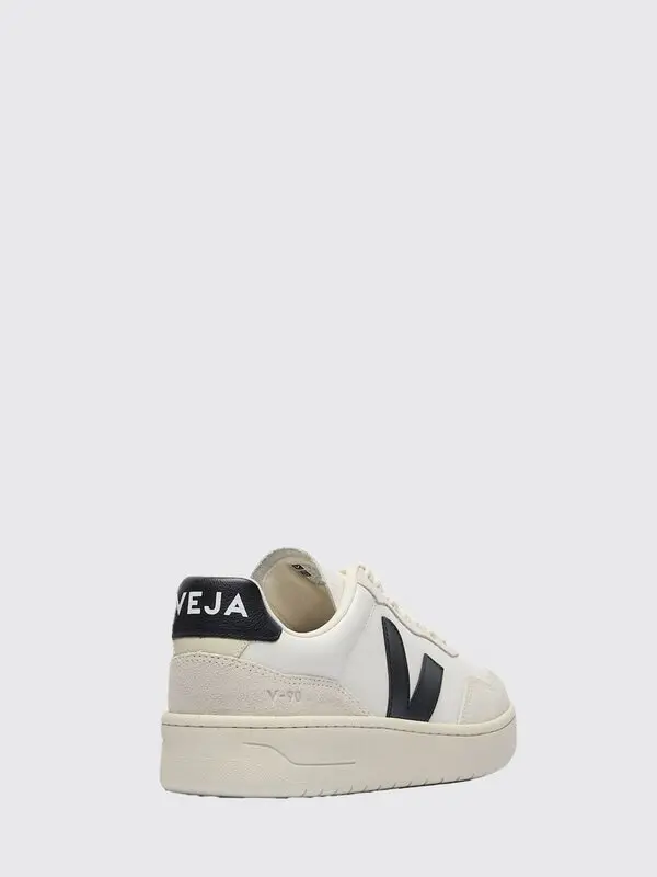 VEJA V-90 O.t. Leather Sneakers