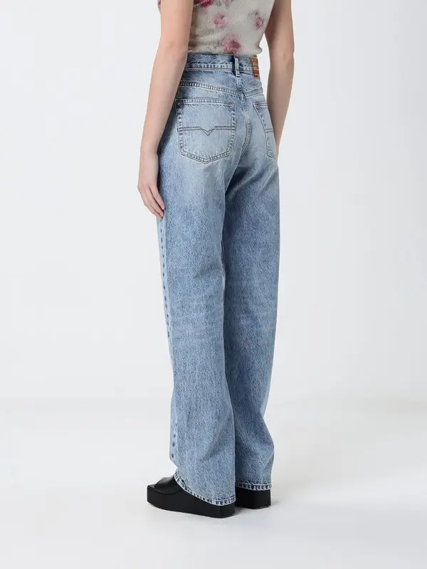 DIESEL® Jeans Colour