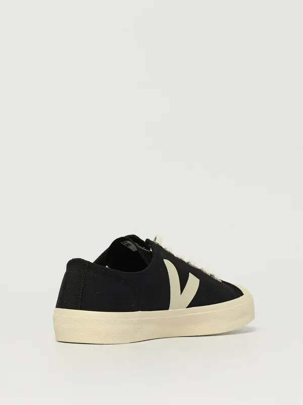 VEJA Trainers Colour