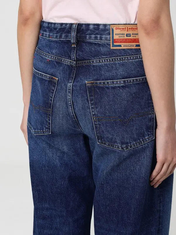 DIESEL® Jeans Colour