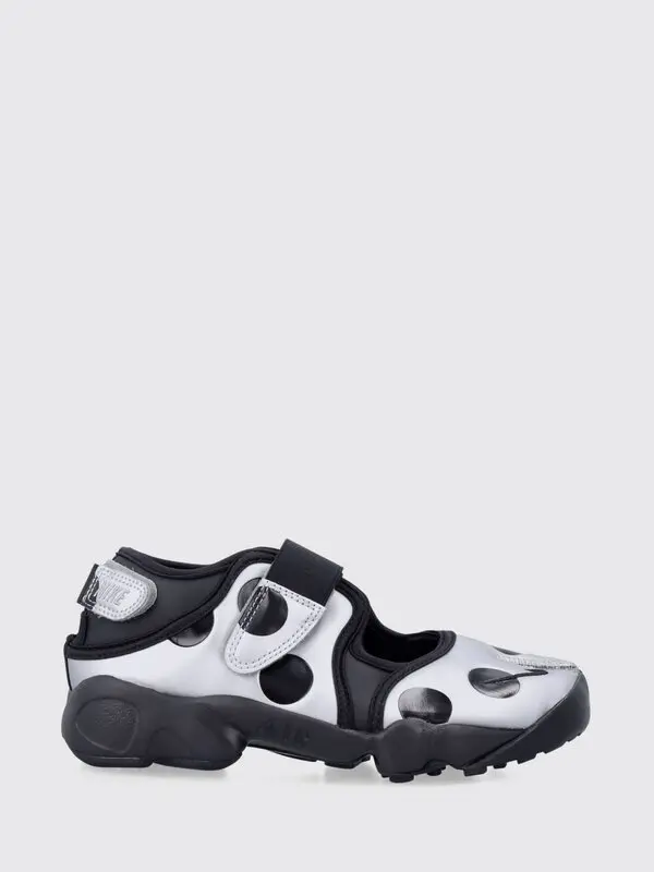Nike Rift Tabi Toe Sneakers