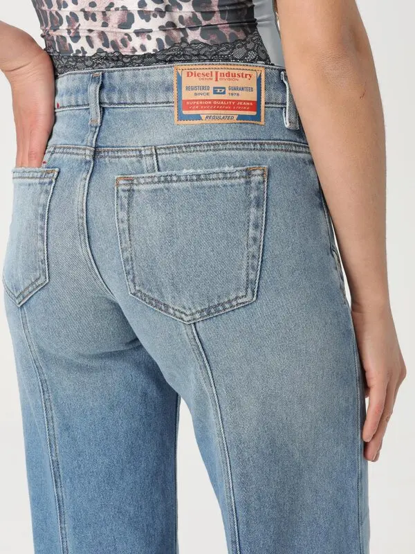 DIESEL® Jeans Colour