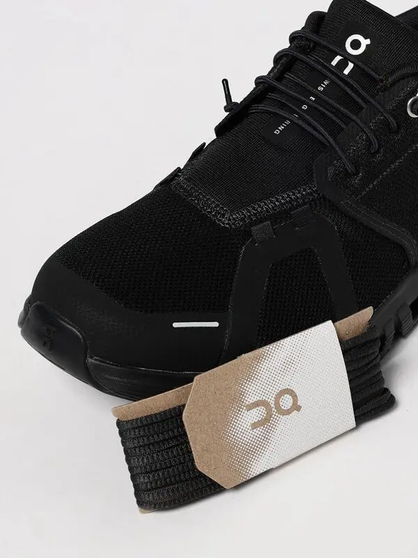 On Trainers Colour