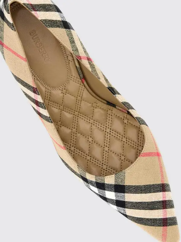 Burberry Court Shoes Colour