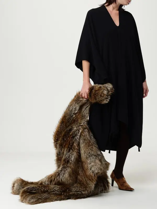MAISON MARGIELA Fur Coat Colour
