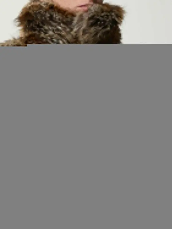 MAISON MARGIELA Fur Coat Colour