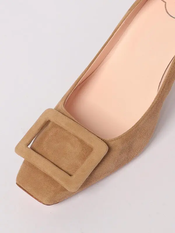 ROGER VIVIER Buckled Pumps