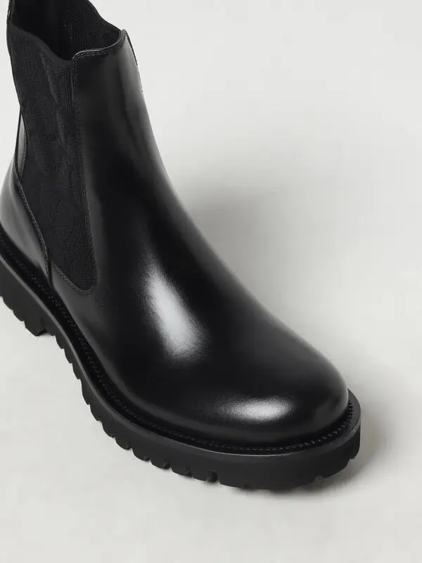 Valentino Garavani Leather Chelsea Boots