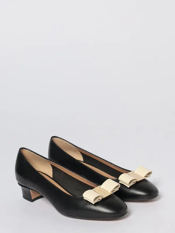 FERRAGAMO Court Shoes Colour