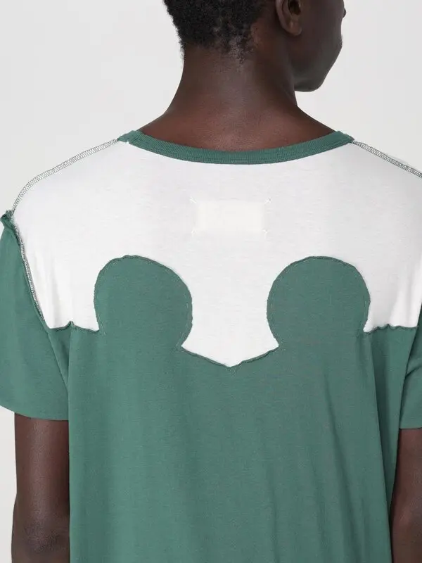 MAISON MARGIELA T-shirt Colour