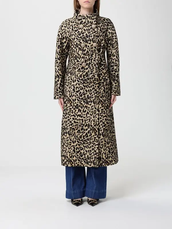 Valentino Garavani Coat Colour