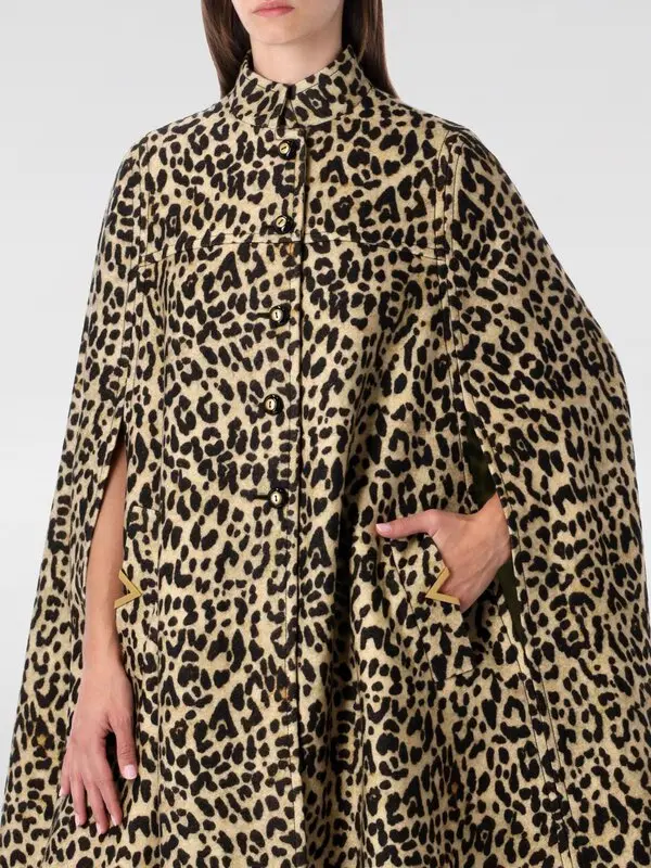 Valentino Garavani Coat Colour