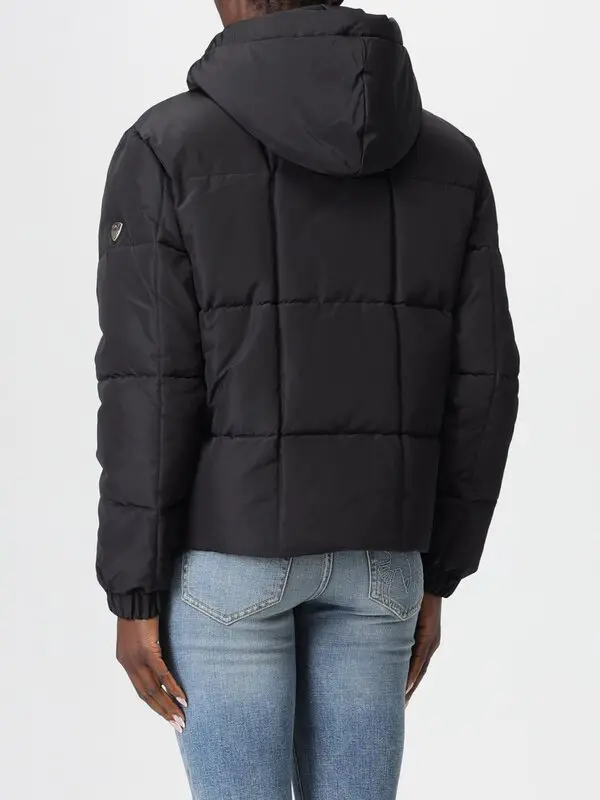 EA7 Jacket Colour