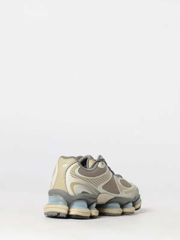 NEW BALANCE Two-tone Mesh And Synthetic Low-top Athletic Sneakers - Grey