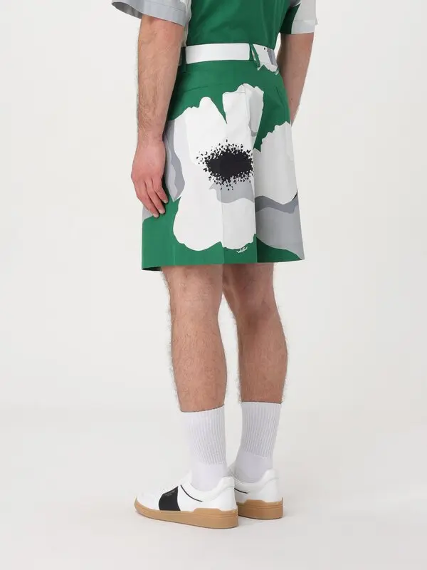 Valentino Garavani Shorts Colour