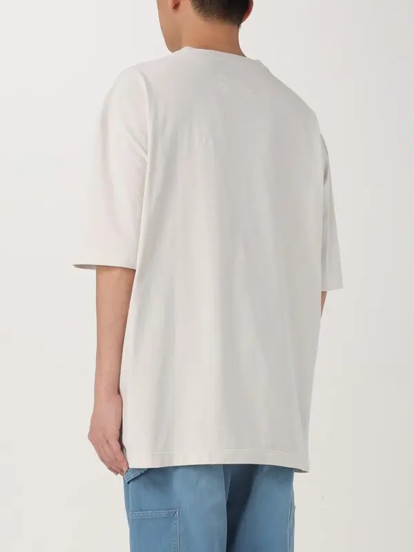 MAISON MARGIELA T-shirt Colour