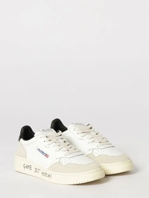 AUTRY Medalist Low Sneakers In Smooth Calf Leather With Perforated Toe - Black
