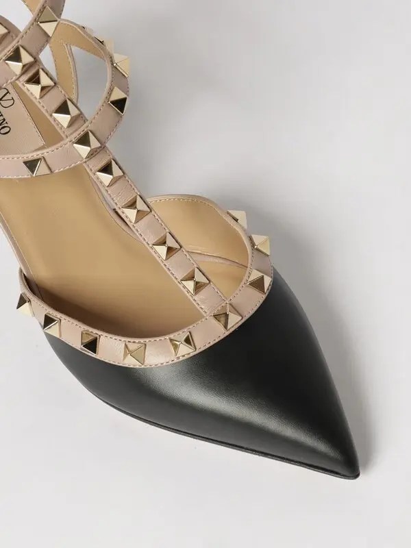 Valentino Garavani Court Shoes Colour - Black