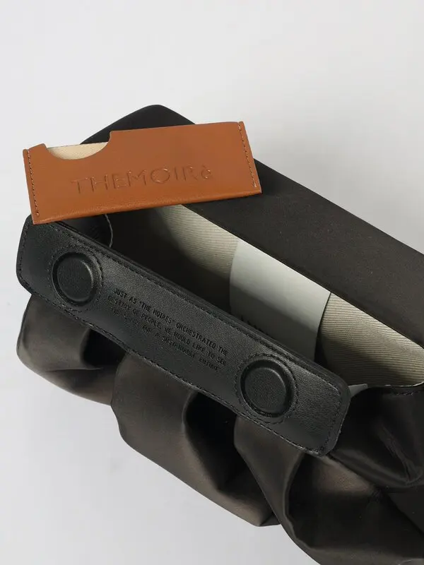 THEMOIRE Clutch Bag