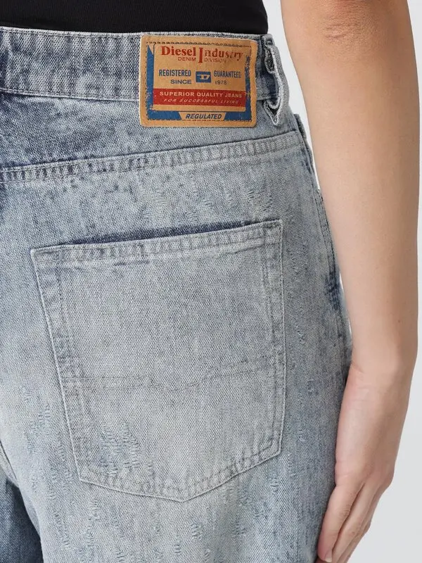DIESEL® Jeans Colour